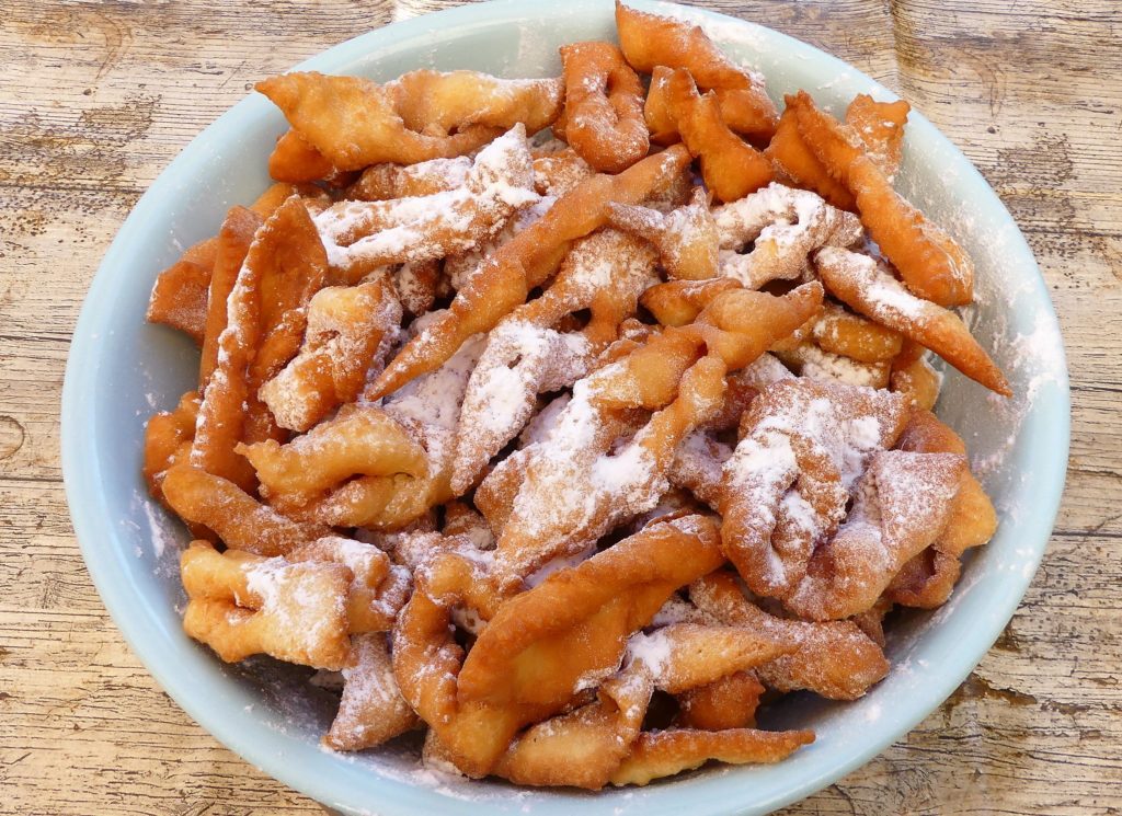 Bugnes - Cocottes et coquillettes